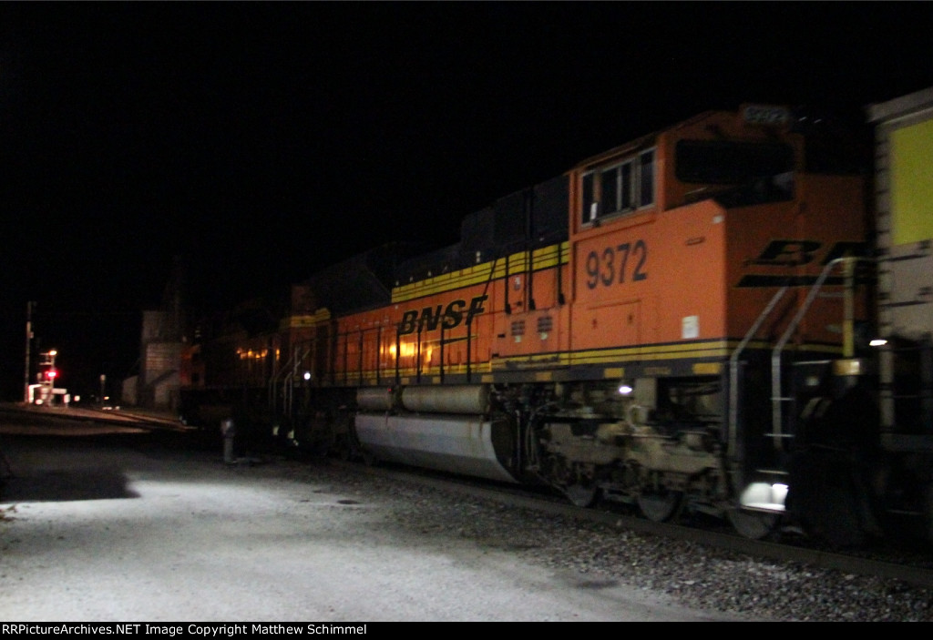 BNSF 9372